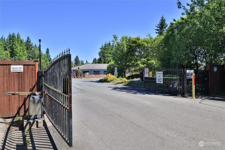 MLS#2141024: 815 124th Street SW 158, Everett, WA 98204