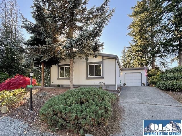House for sale in Sequim: 100 Fircrest Drive, Sequim, WA 98382