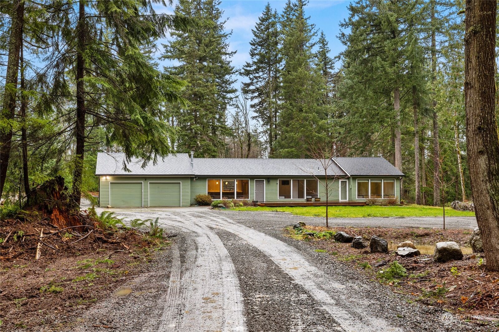 House for sale in Fall City: 7338 Lake Alice Road SE, Fall City, WA 98024
