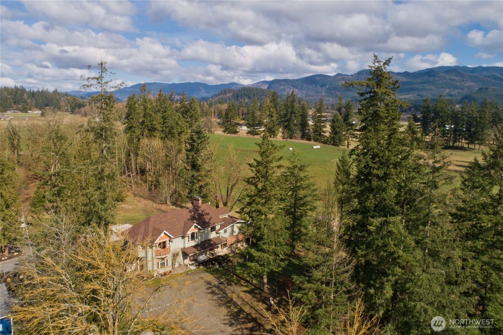 Home for sale in Enumclaw: 27124 SE 416th Street, Enumclaw, WA 98022