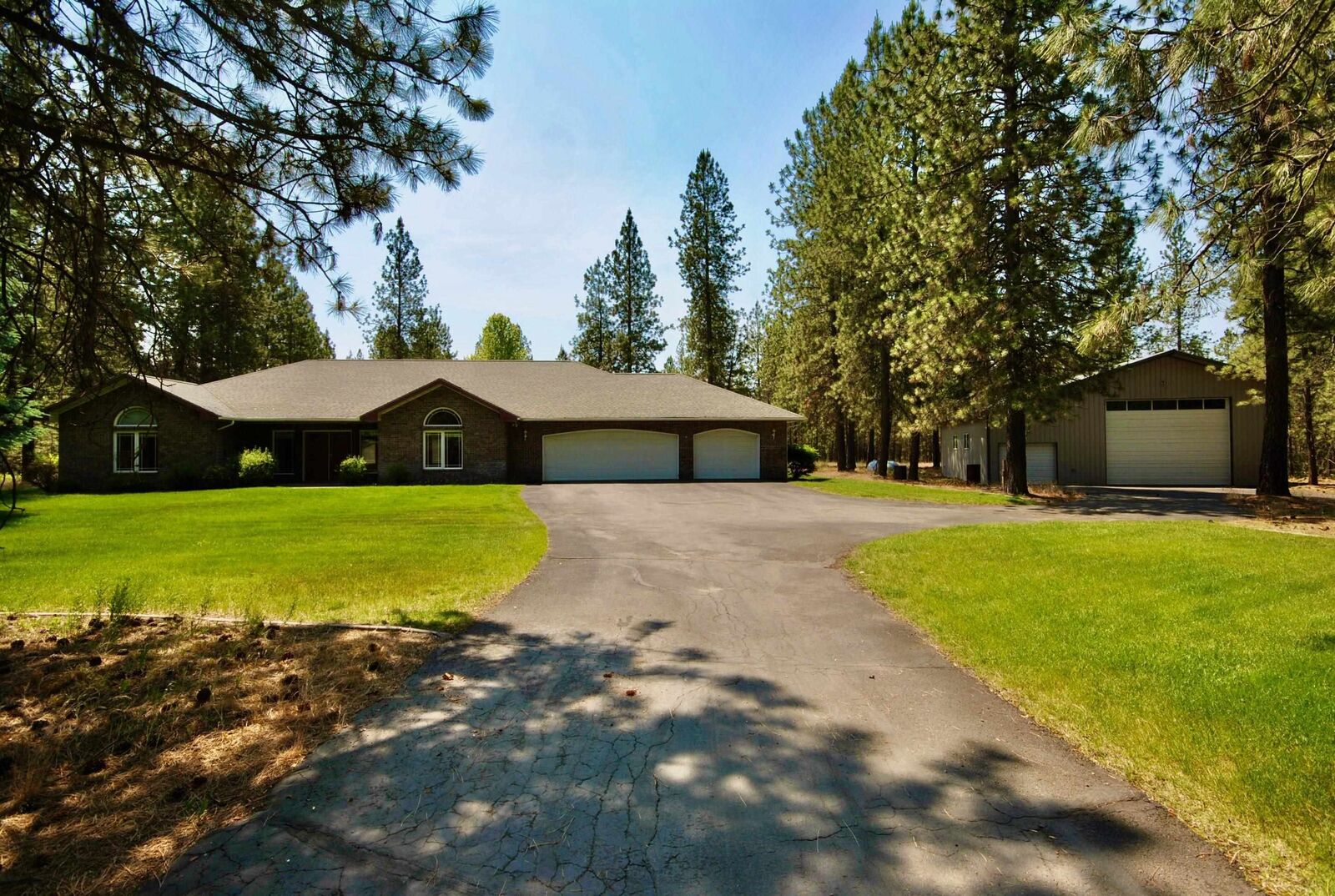 MLS#202518270: 3704 E Pineland Rd, Colbert, WA 99005