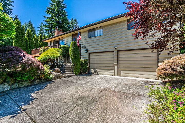 MLS#2391119: 12102 138th Street E, Puyallup, WA 98374